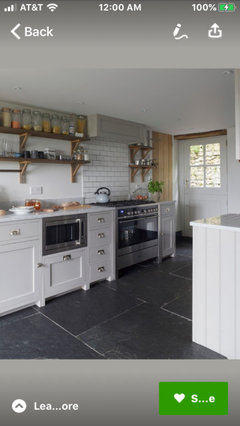 Kitchen hardwood to coordinate with oak cabinets