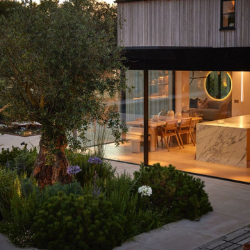 75 Beautiful Side House Exterior Ideas and Designs - April 2026 | Houzz UK