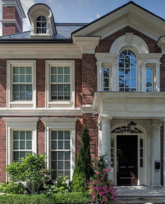 Exterior colour refresh for late 80s brick home | Houzz AU