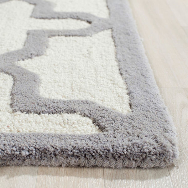 Safavieh Cambridge Cam125Y Ivory, Silver Area Rug, 4'0" x 6'0 ...