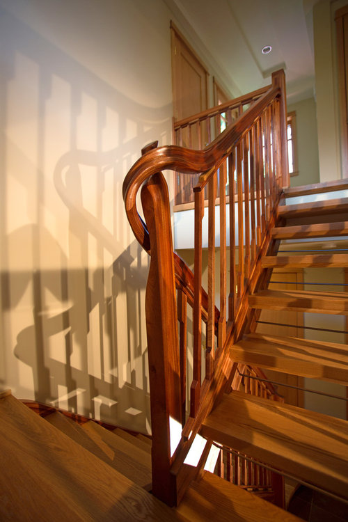 Hand carved continuous handrail - Start to Finish