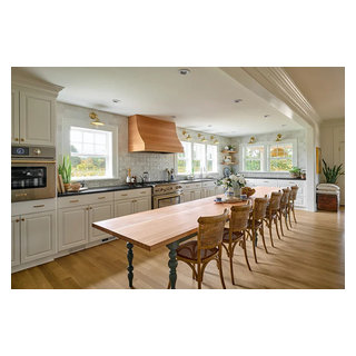 Traditional Southern Farmhouse Kitchen - Farmhouse - Kitchen - Other ...