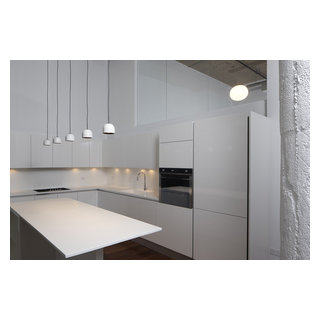 One River Place Kitchen - Modern - Kitchen - Chicago - by Scott A ...