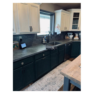 Kitchen Remodel With New Roca Bosco Laminate Countertops and Backsplash ...