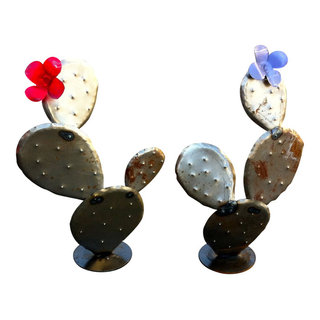 Steel Mini Raw Steel Nopal With Flower - Southwestern - Decorative ...