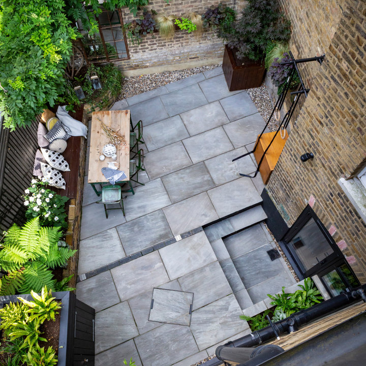 75 Beautiful Small Courtyard Garden Ideas & Designs - October 2025 ...