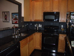 Share photos of your 150- to 200-square-foot kitchen!
