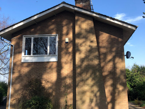 ‘Off white render’?!? With stone? | Houzz UK