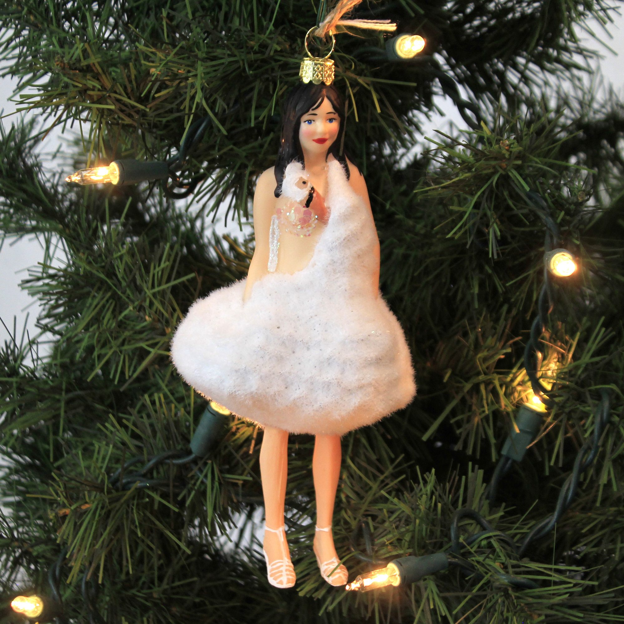 Holiday Ornament Bjork Glass Singer Swan Dress Academy Award Go6431 ...