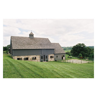Barns - Farmhouse - Philadelphia - by Peter Zimmerman Architects | Houzz