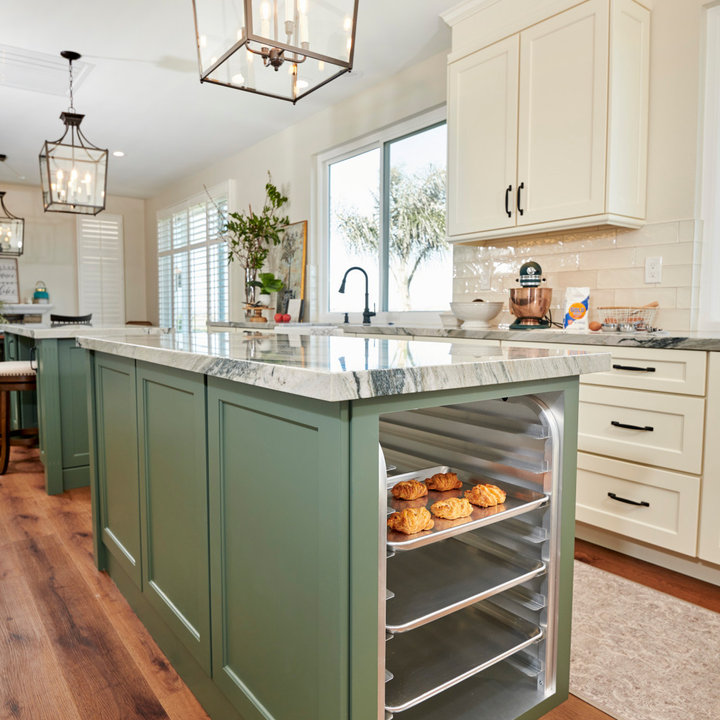 75 Beautiful Kitchen with Green Benchtop Ideas & Designs - November ...