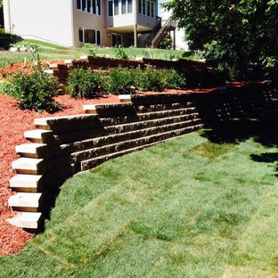Tiered Retaining Wall | Houzz