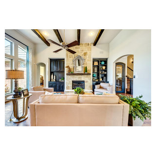 La Cantera at Team Ranch - Traditional - Dallas - by Kaden Homes | Houzz UK