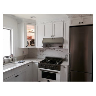 Calacatta Borghini Quartz - Traditional - Kitchen - New York - by PMG ...