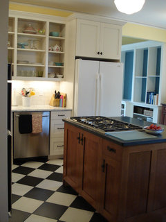Share photos of your 150- to 200-square-foot kitchen!