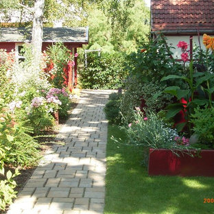 75 Beautiful Concrete Paver Raised Garden Bed Pictures & Ideas | Houzz