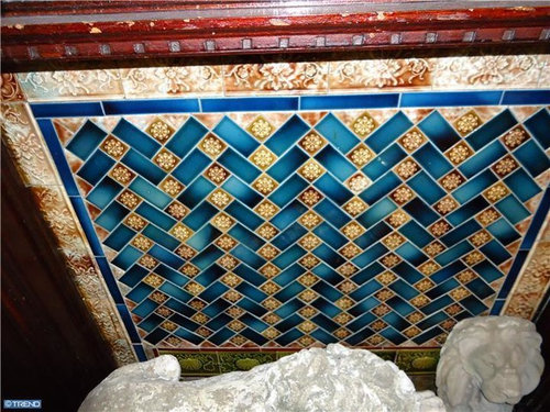 More crazy tile. Did people "see" differently?