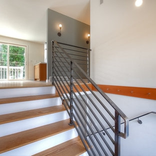 75 Beautiful Mid-Century Modern Staircase Pictures & Ideas | Houzz