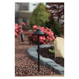 Landscape Planting, Lighting, and Using Red Tipple Stone - Modern ...