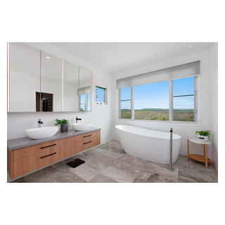Ensuite - Beach Style - Bathroom - Sunshine Coast - by Kieron James ...