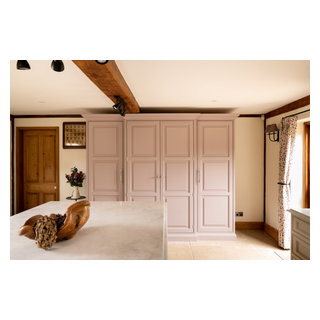 Traditional Shaker Kitchen with Period Features - Traditional - Kitchen ...