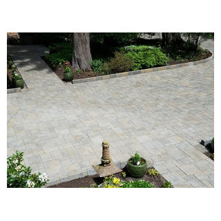 Permeable Paver Driveway - Seattle - de Hedahl Landscape Deck & Patio ...
