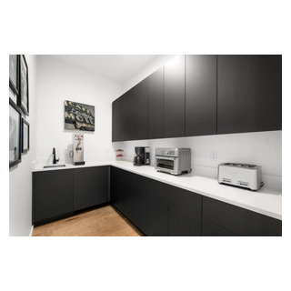 Granny White Pike - Kitchen - Nashville - by Nashville Modern Cabinetry ...
