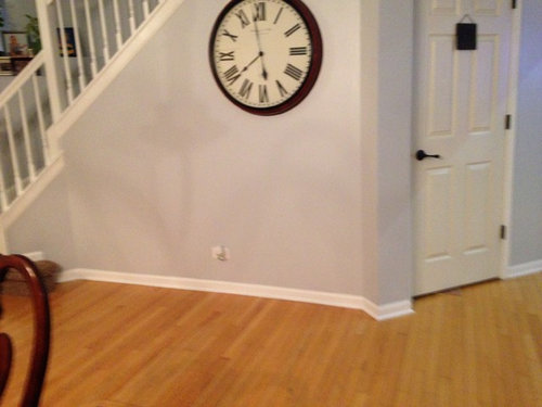 entry way diagonal wall