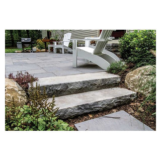 EP Henry Walkways - New York - by V&S Landscape Supply | Houzz