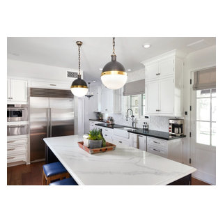 Calacatta Devine Quartz Kitchen Countertop - Contemporary - Kitchen ...