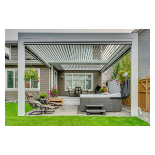 SW Calgary StruXure Pergola with Phantom Screens - Traditional - Patio ...