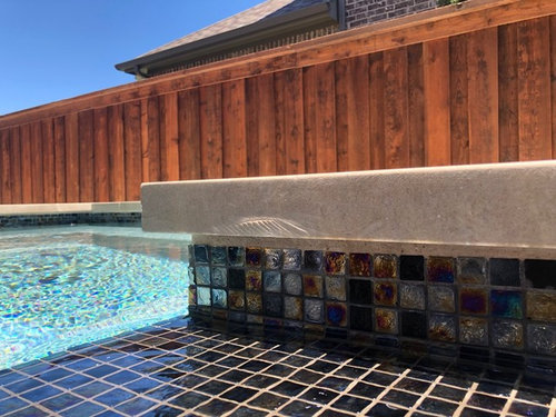 Lueders limestone pool coping - is this normal? | Houzz Forum