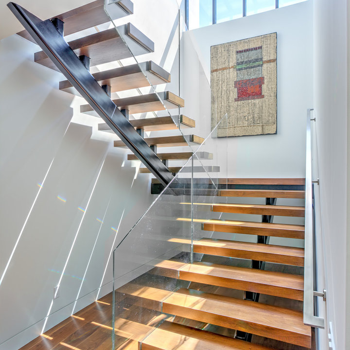 75 Floating Staircase Ideas You'll Love - March, 2026 | Houzz
