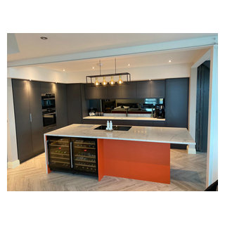 A Splash of Colour - Modern - Kitchen - Dublin - by Tierney Kitchens ...