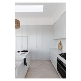 Como - Beach Style - Sydney - by Vicello Kitchens | Houzz AU