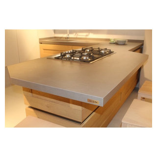 Piani Cucina - Modern - Kitchen - Rome - by INSOLITH SUPERFICI | Houzz