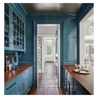 Colonial Manor - Traditional - Home Bar - New York - by VanderHorn ...