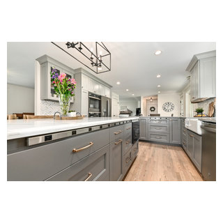 Modern Farmhouse Kitchen - Farmhouse - Kitchen - Milwaukee - by ...