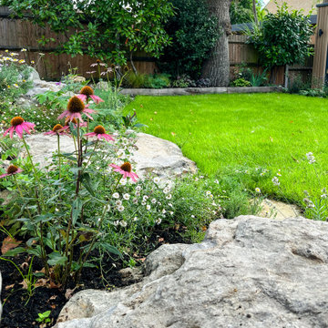 75 River Rock Flower Bed Ideas You'll Love - September, 2025 | Houzz