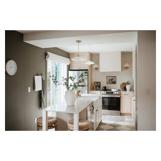 The Angus - Kitchen - Toronto - by Curate & Company Inc. | Houzz