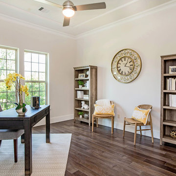 Staged Bookshelves - Photos & Ideas | Houzz