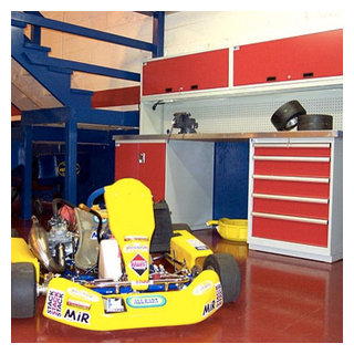 Valentine Kart and Auto Garage - Boston - by Lista & Vidmar - Storage ...