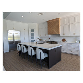 Black and white oak kitchen - Modern - Kitchen - Houston - by Prime & Precision | Houzz UK