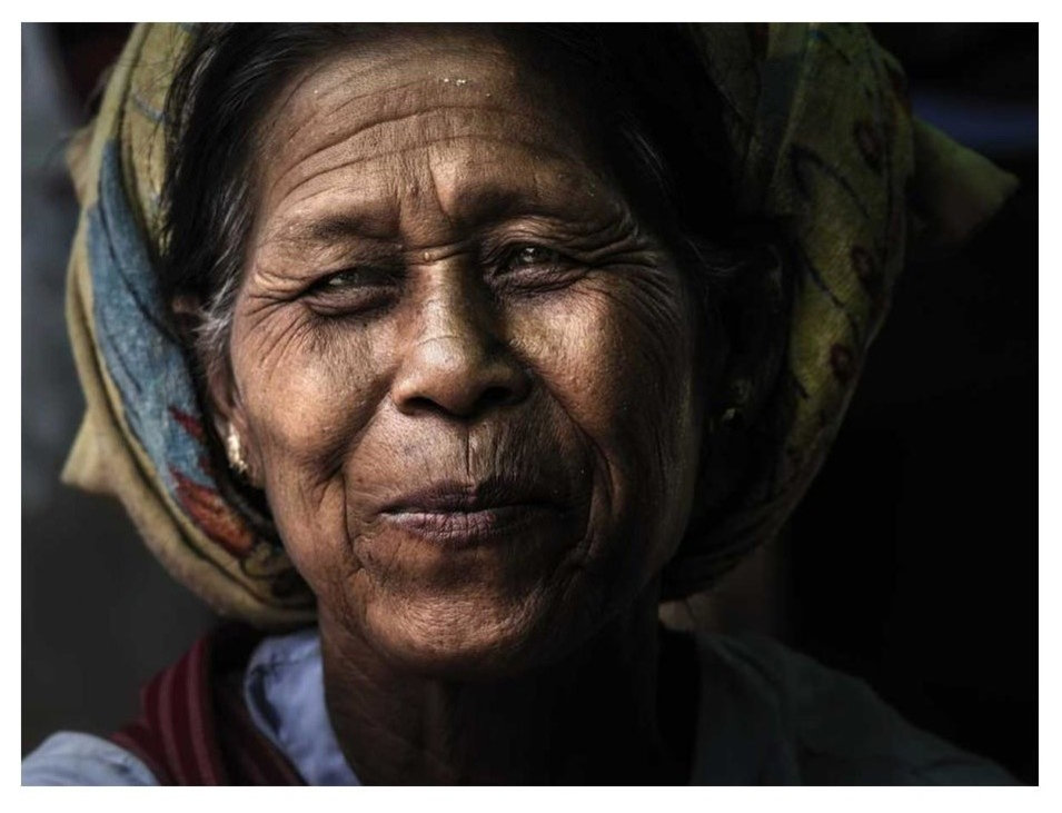 "Beautiful smile, Myanmar." Digital Paper Print by Cuomo Massimo, 18 ...