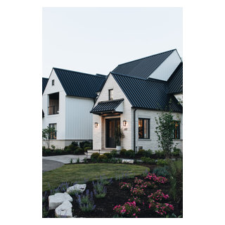 Home Exterior - Transitional - Exterior - Chicago - by Amy Storm ...