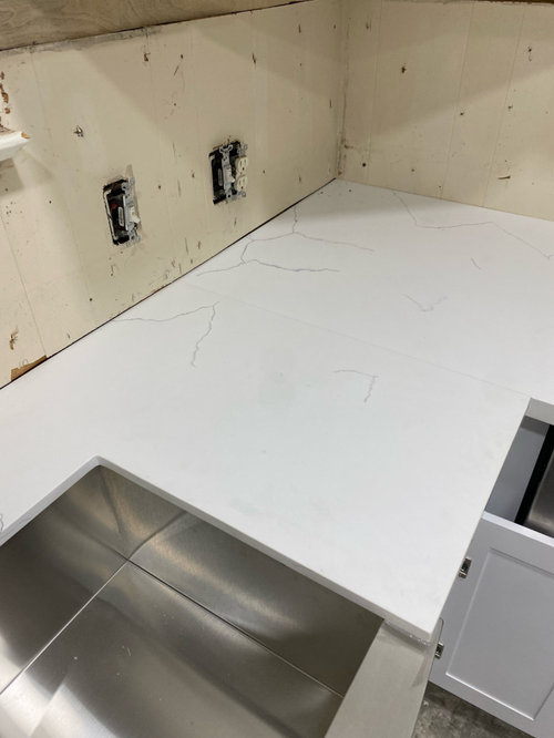 are these quartz seams acceptable?