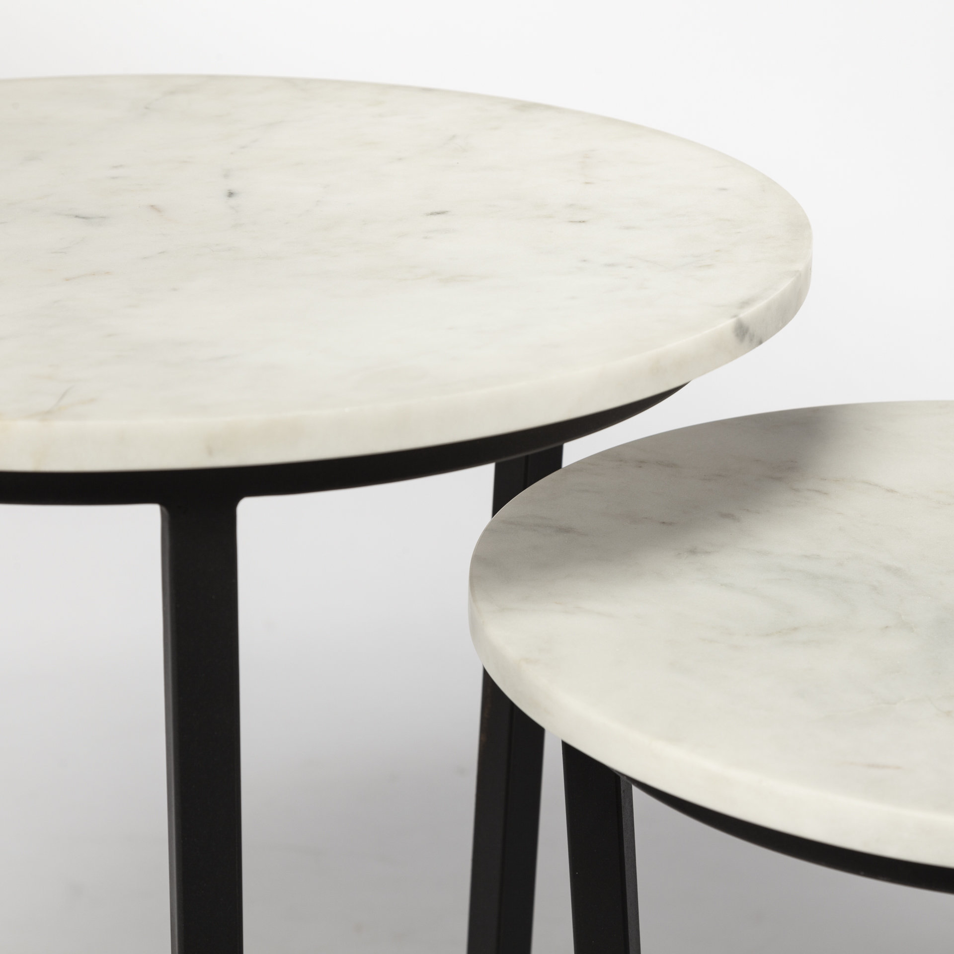 Bombola White Marble w/Black Metal Frame Round Accent Table, Large ...