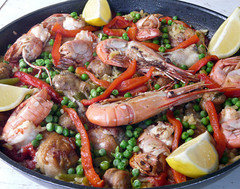 Who has a T&T Paella Recipe?