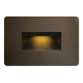 Hinkley 15508MZ Luna Step Light 12v Horizontal 2700K, Dark Brass, Light ...