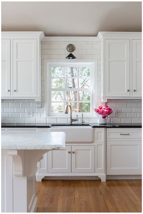 How to frame a kitchen window with tile?